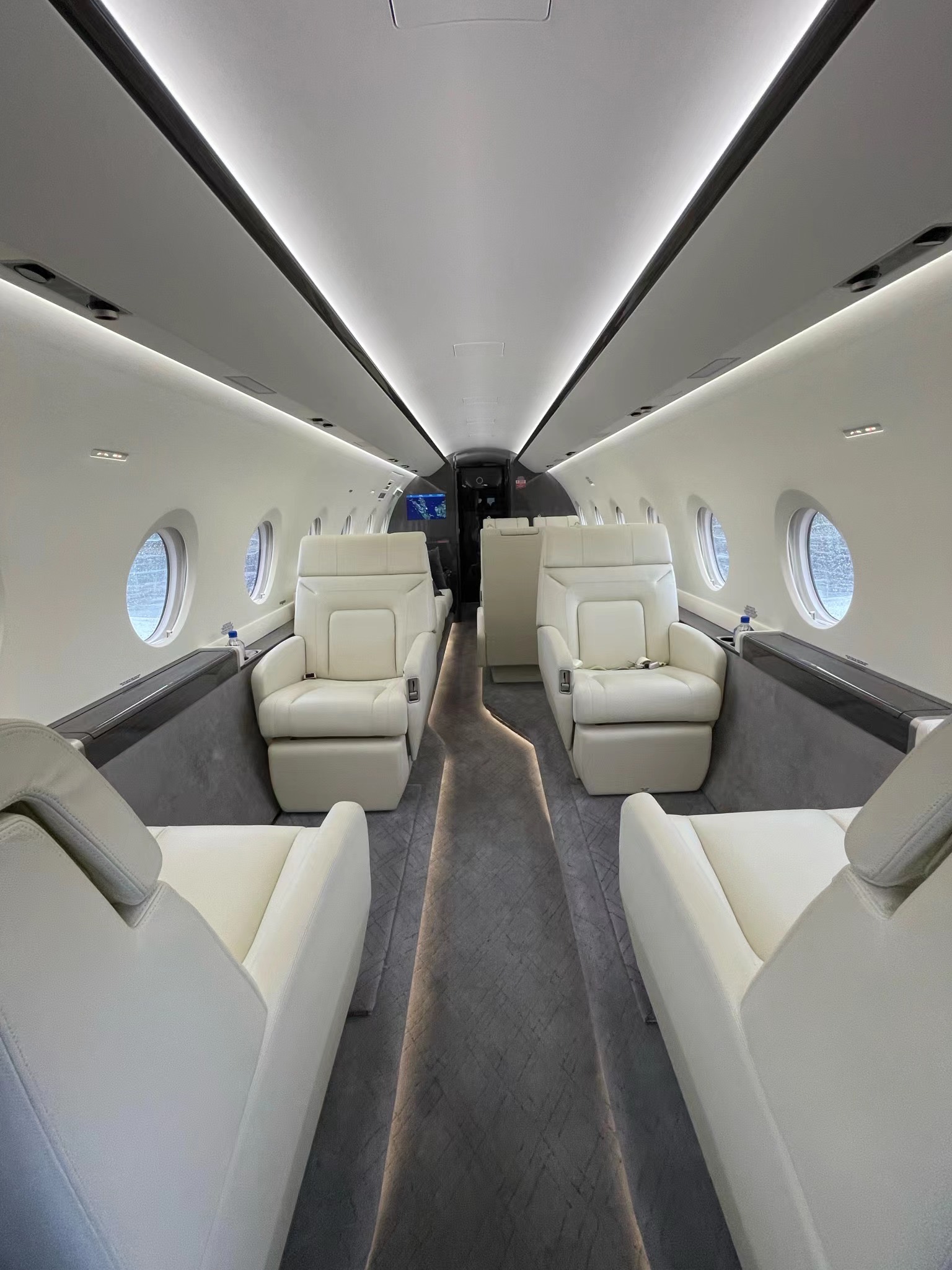 Gulfstream G280 - Luxe Aloft Aviation